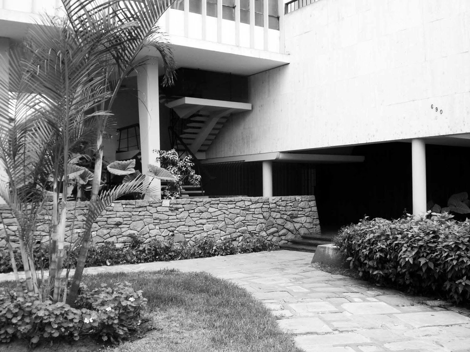 HABITAR: EDIFICIO JUAN DE ALIAGA_MANUEL VILLARÁN FREIRE