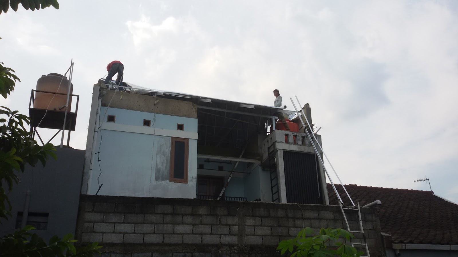 SPECIAL RENOVASI ATAP RUMAH : HARGA BONGKAR PASANG ATAP RUMAH DI BANDUNG