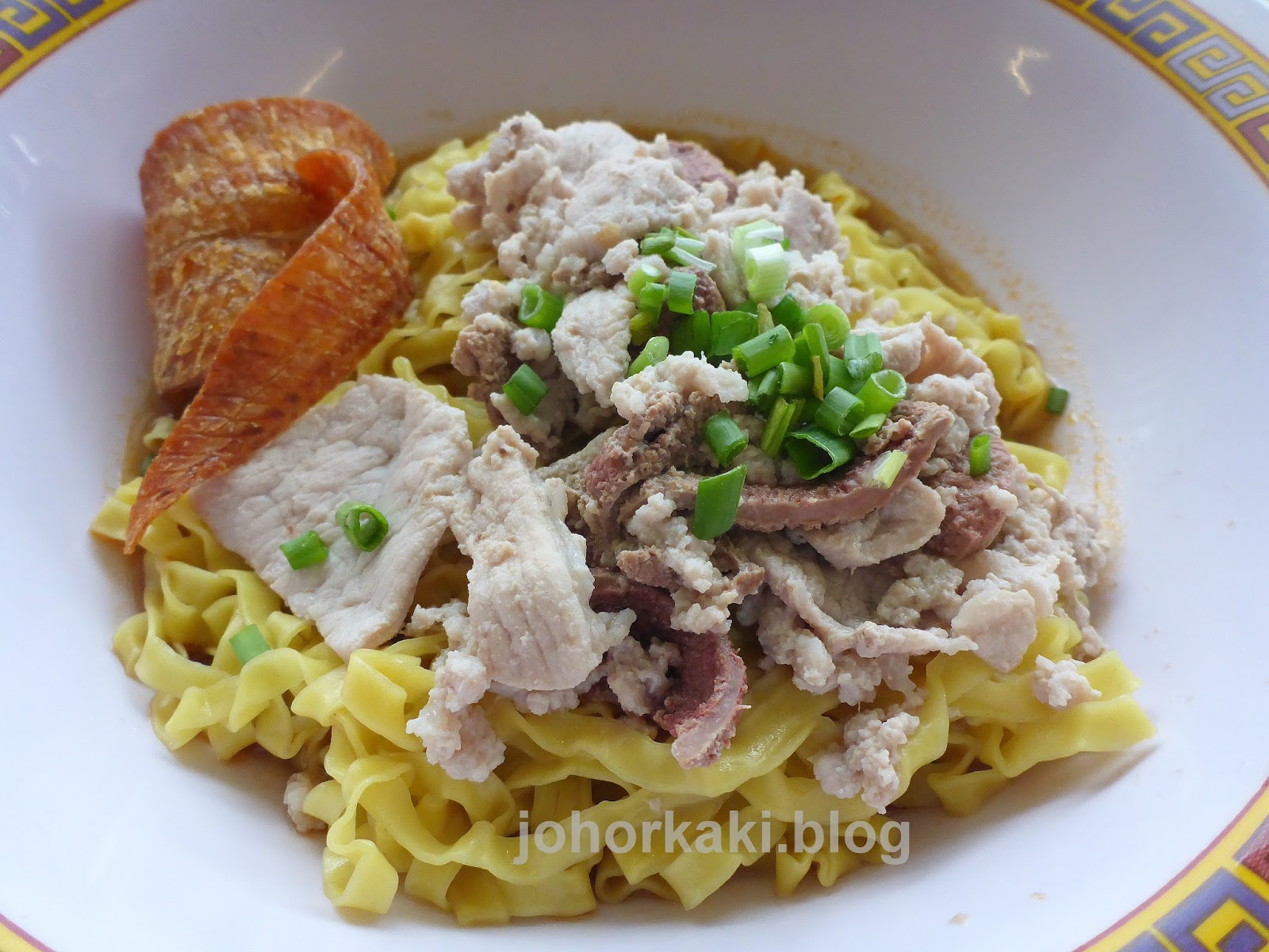 No Michelin Star Tai Wah Pork Noodles at Hong Lim FC 大华肉脞面 ⭐⭐⭐ |Tony ...
