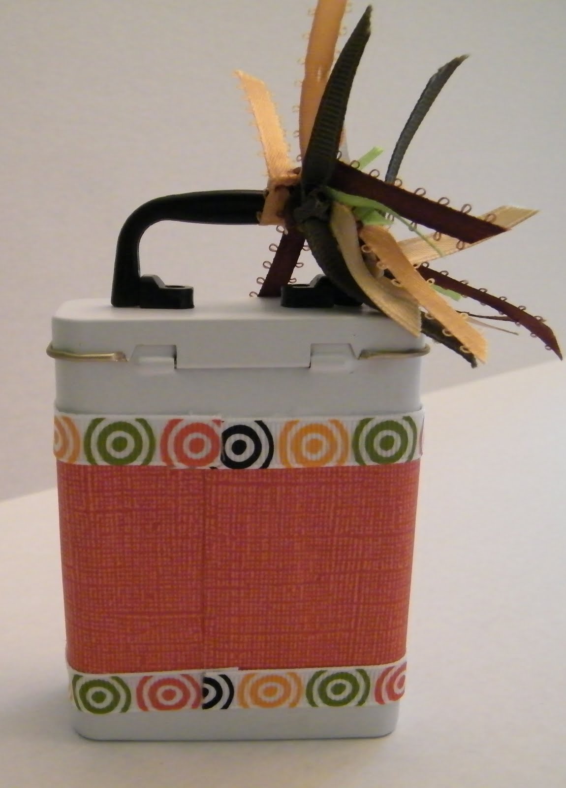 Latina Craft Flair: The "Band-Aid" Box (Altered)