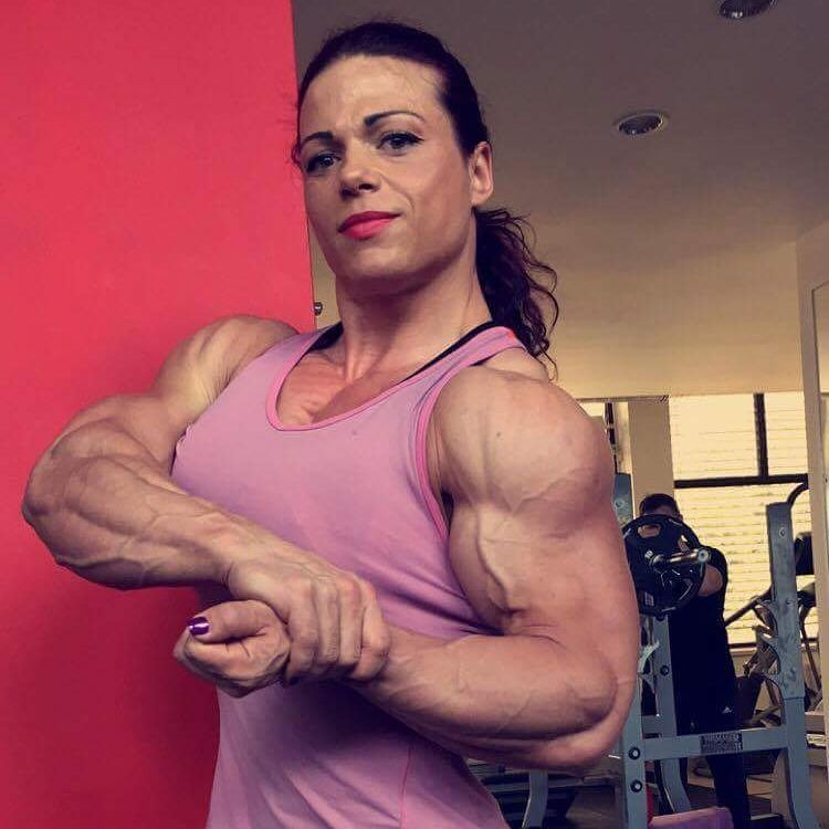 Oana Hreapca - Female Bodybuilder from Romania - Strong Girl Abs