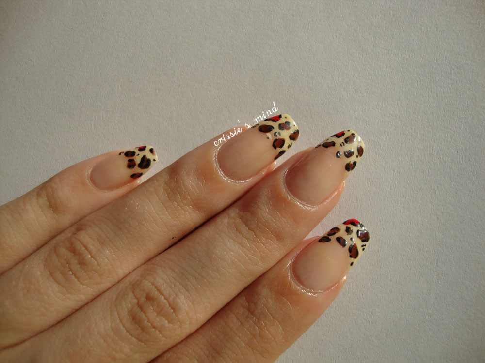 Crissie's Mind: Leopard Print French Manicure