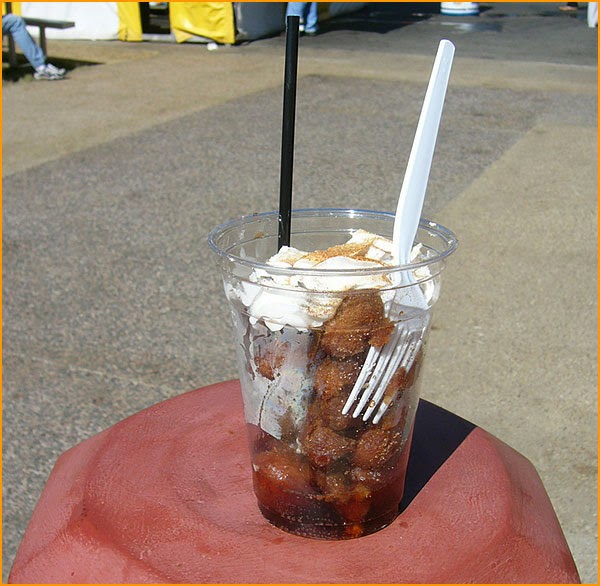 Que rico es comer: La ‘Coca frita’, el nuevo éxito de las ferias de EEUU