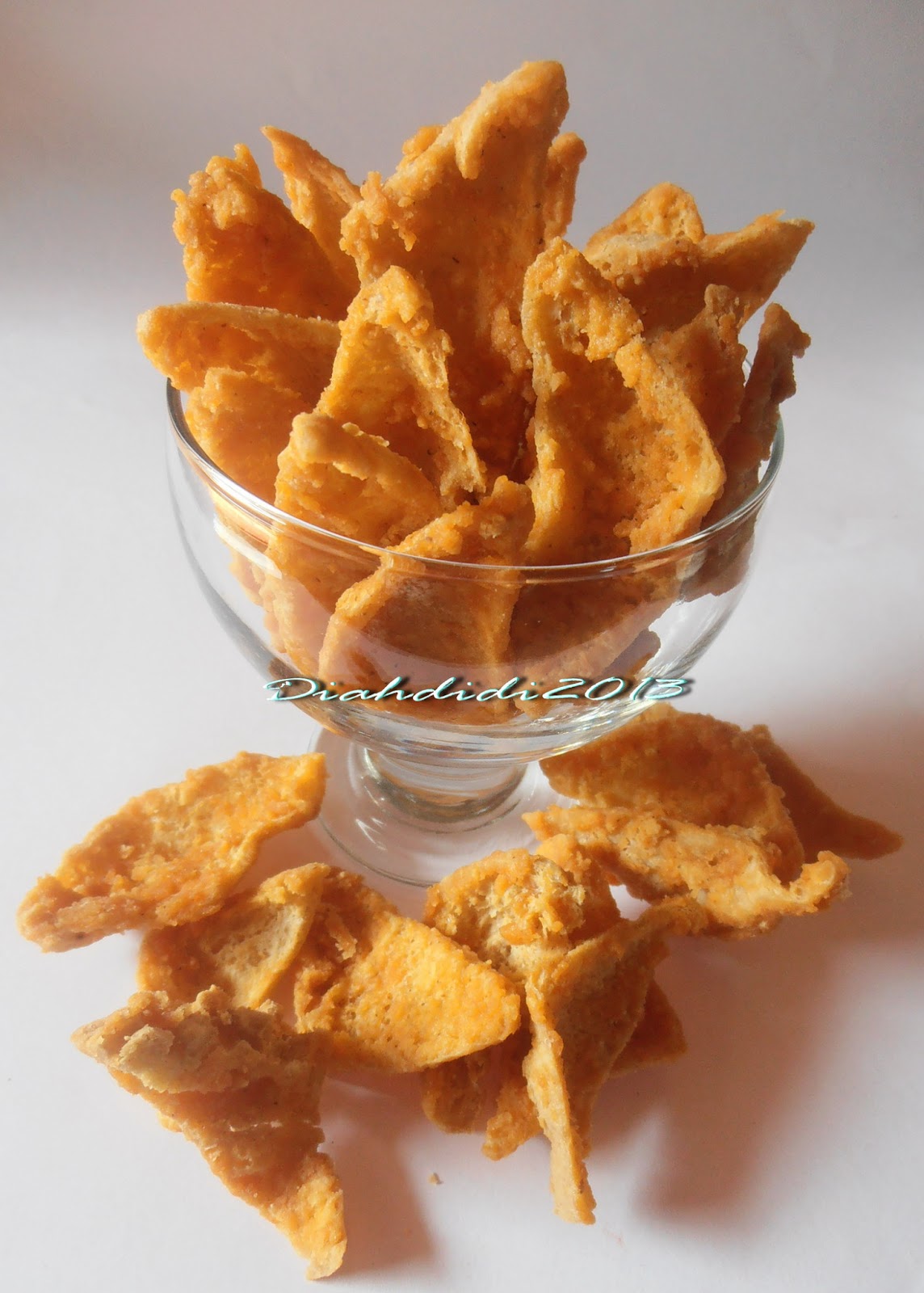 Diah Didi's Kitchen: Cara Membuat Keripik Tahu Pong Renyah