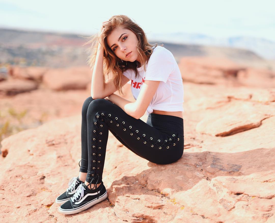 Starlet Arcade: Hot Jada Facer