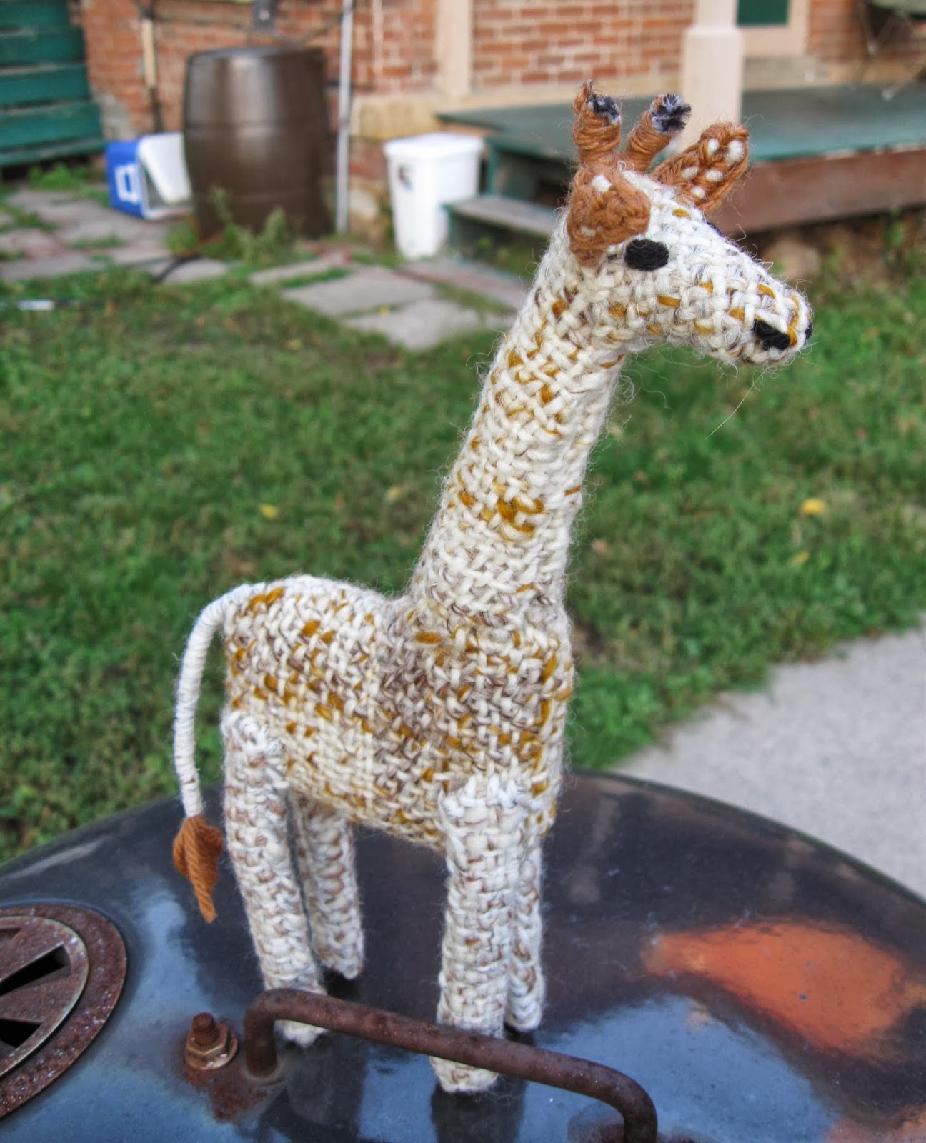 Pin Loom Weaving: Animals, part one.