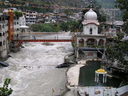 Manikaran Hot Water in Spring - We love Himachal