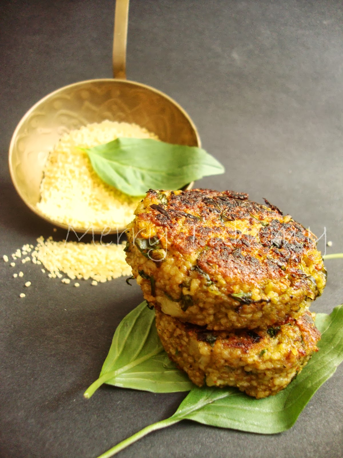 Merry Tummy: Italian Style Couscous Cakes With R&G Fresh Herbs