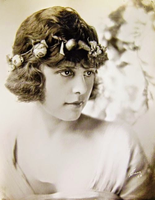 Silent film star in Hollywood: Silent film actresses 1910s