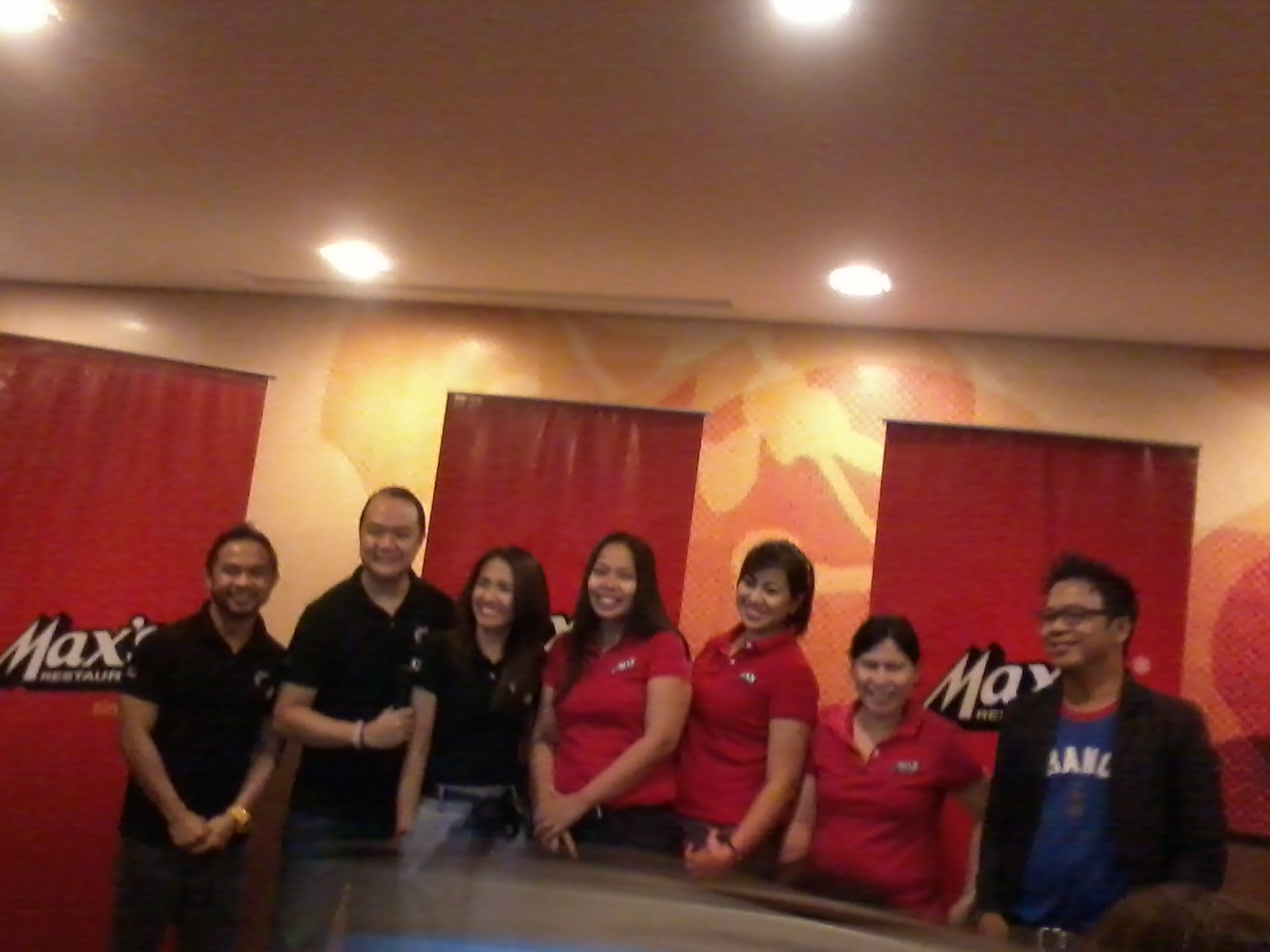 Max’s Corner Bakery Launches Max’s Cake Sample Box for Pasalubong ...