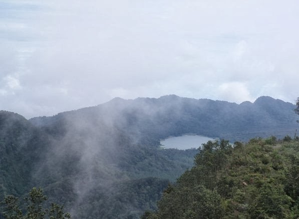 GUNUNG BURANGRANG