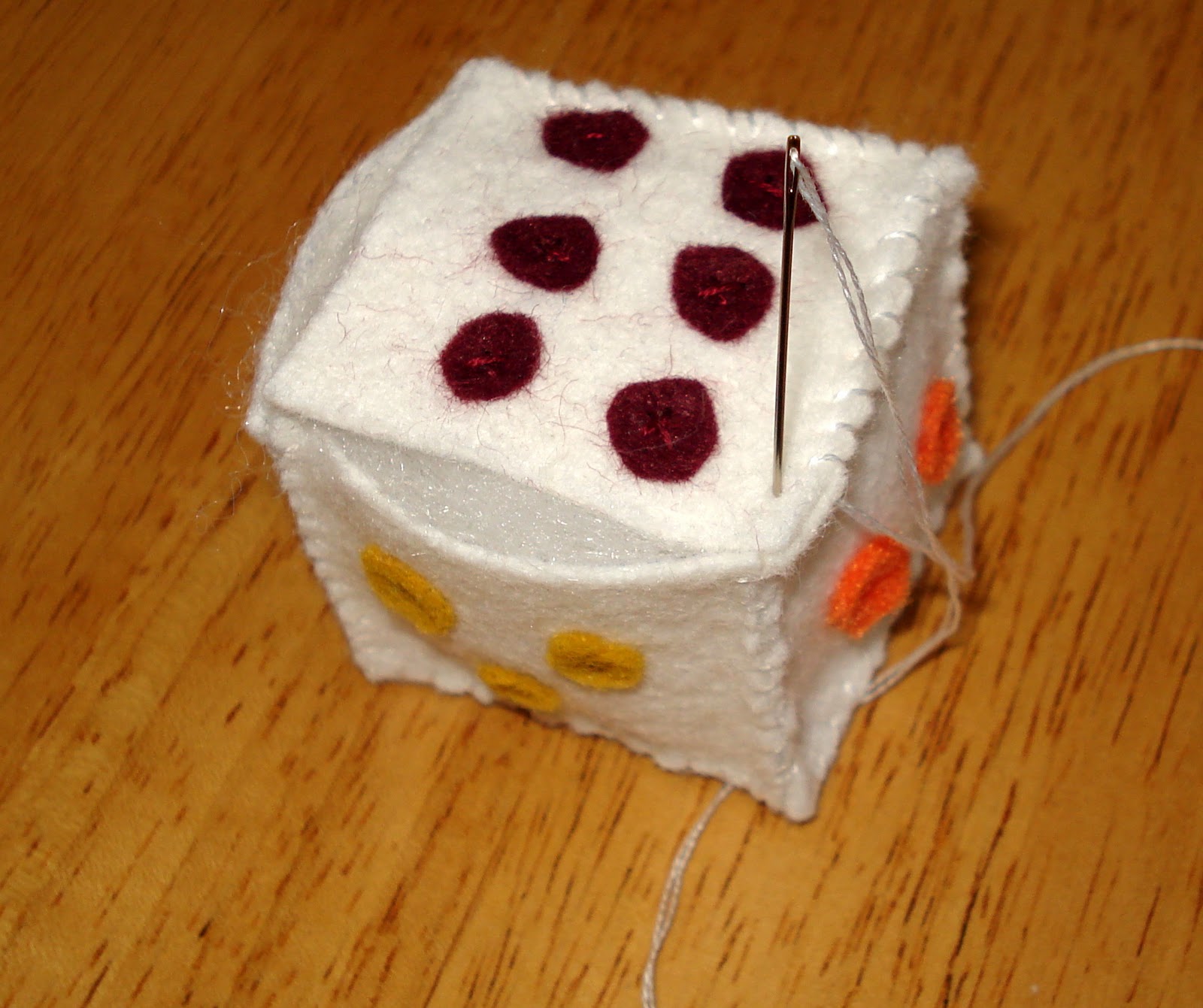 Mama's Felt Cafe: Squishy Squares--Colorful Toddler Dice Tutorial