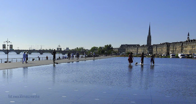 Naprzeciw SZCZĘŚCIU: Fenomenalne lustro wodne, największe takie na ...