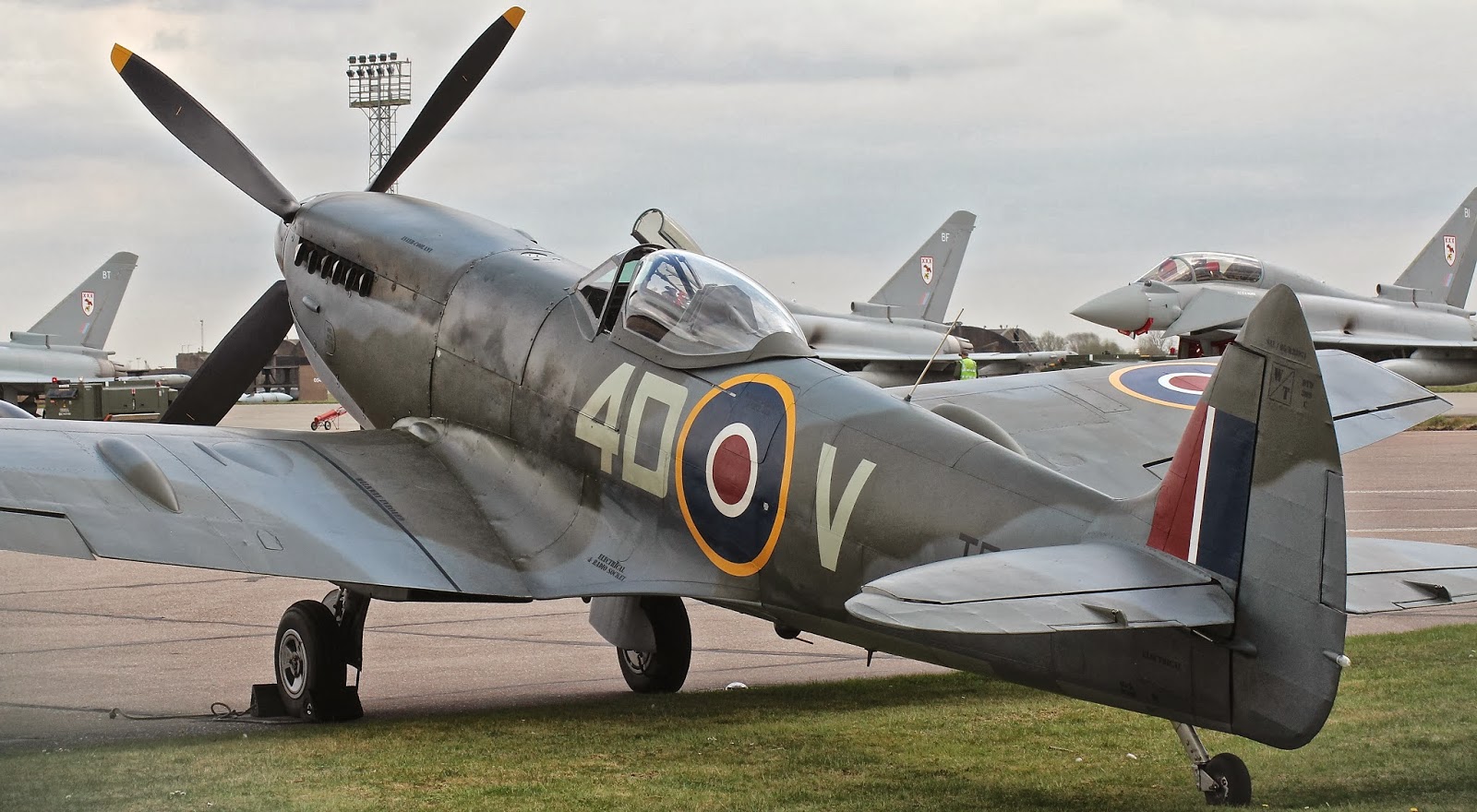Adys Blog: The Spitfire and Hurricane