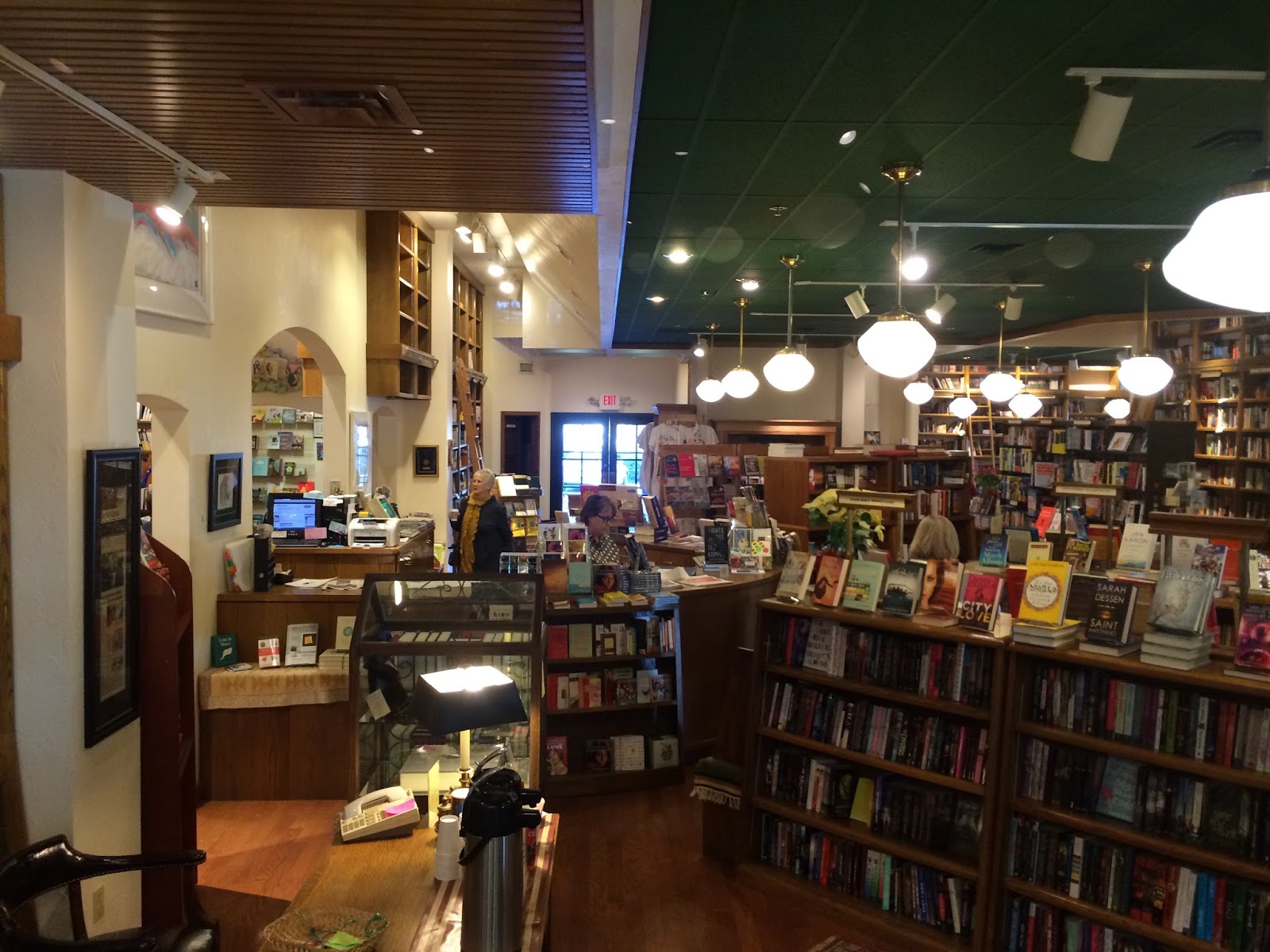 The Indie Bob Spot: Full Circle Bookstore - Oklahoma City, OK