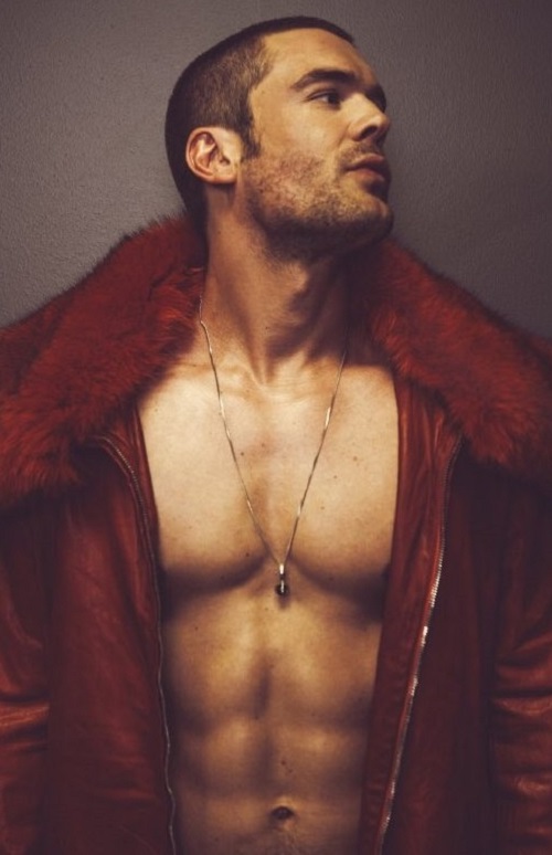 VJBrendan.com: Charlie Weber New Photo Shoot For Schön! Magazine