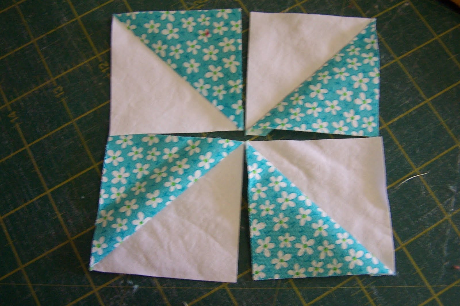 BubzRugz: Another pinwheels tutorial ......