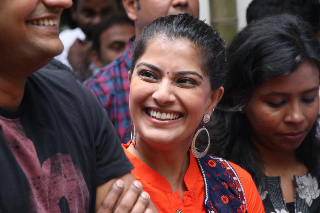 Varalaxmi Sarathkumar In Orange Dress At Mr Chandramouli Movie Pooja ...