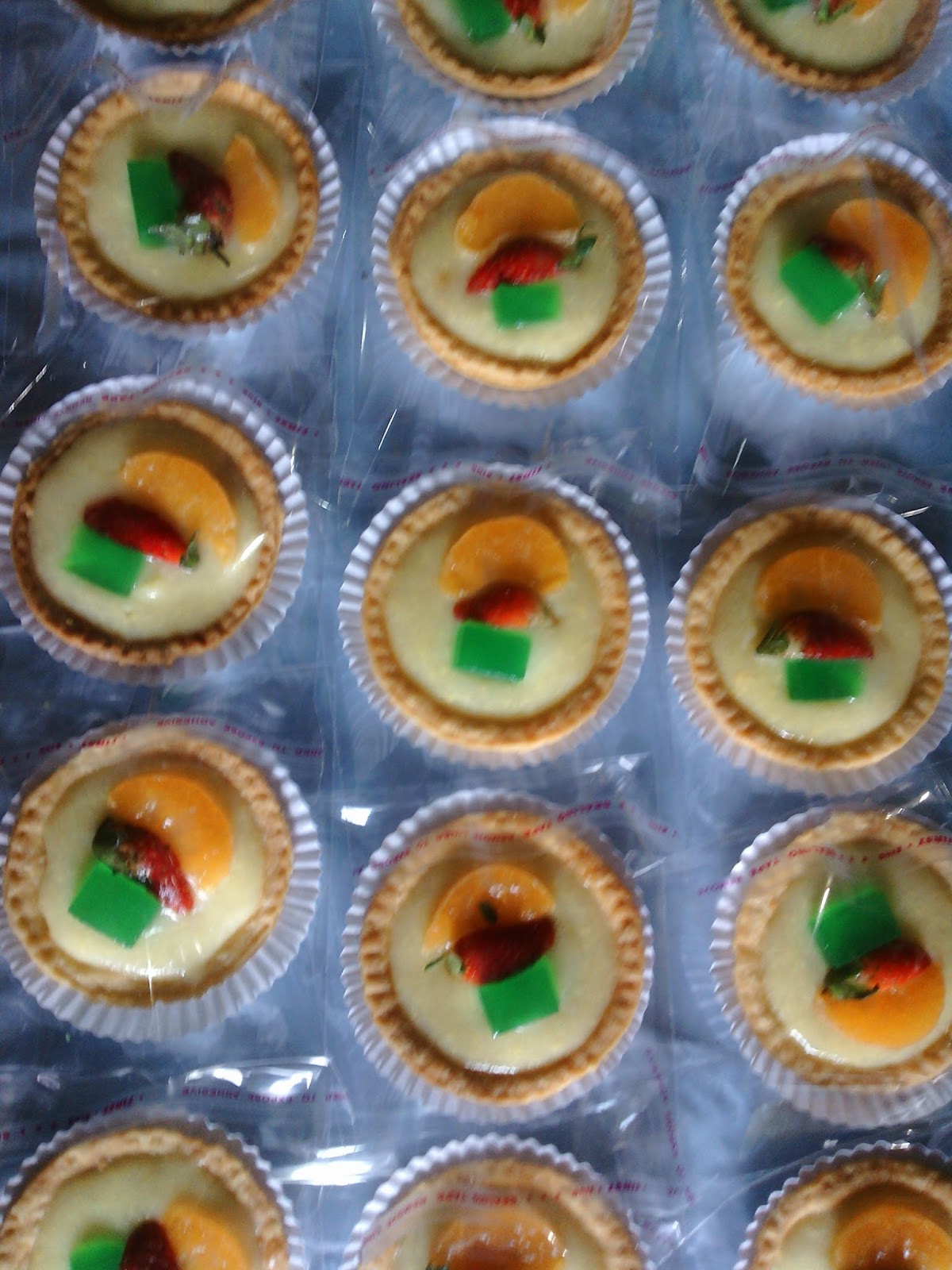 ANEKA KUE, ROTI DAN PASTRY: DELIVERY KUE DAN ROTI