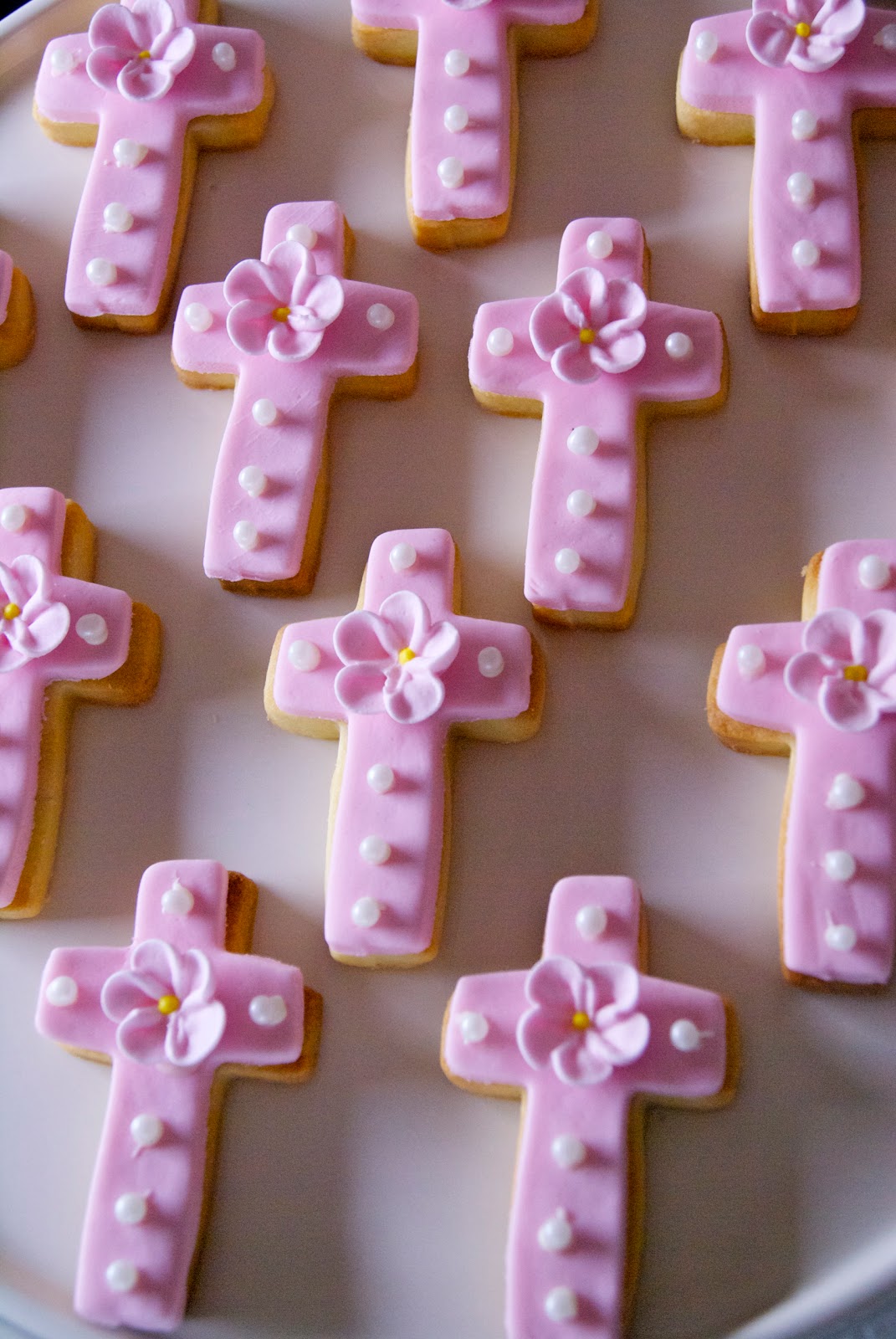The Inspired Occasion: Christening Sugar Cookies and Cakepops