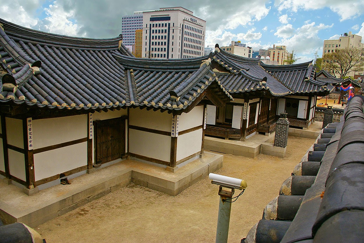 Nalli in Korea: Seoul - Namsan Hanok Village