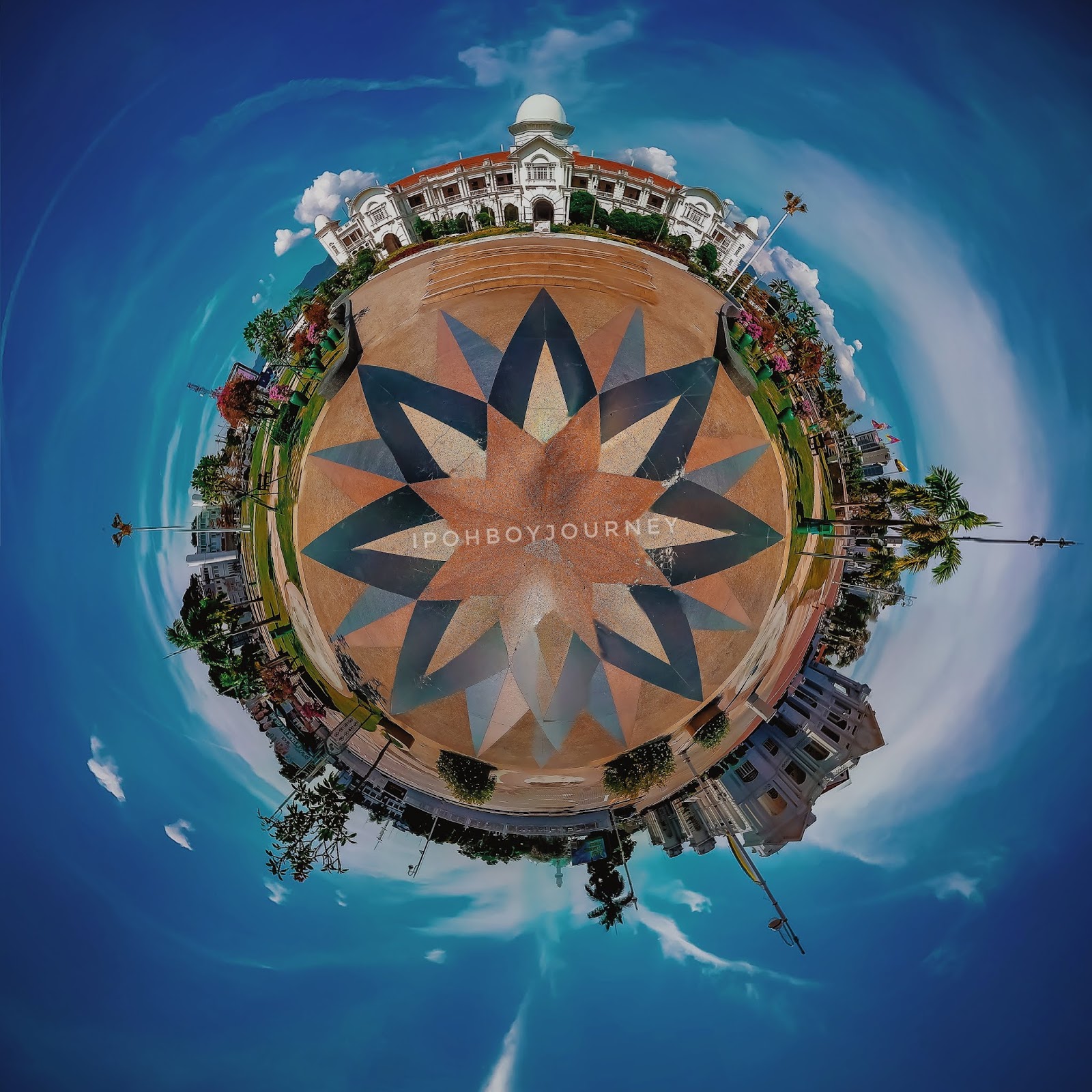 Tiny Planets Made From Your Phone (^^)