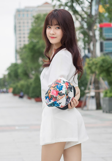 Van Anh Pham Asian Beautiful Sexy