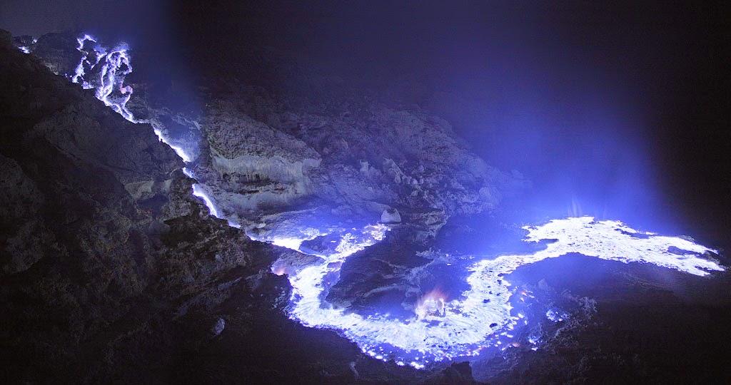 Blue Fire Kawah Ijen Wisata di Jawa Timur Paling Cantik - Wisata Terbaikmu