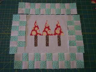 Around the Quilt Block