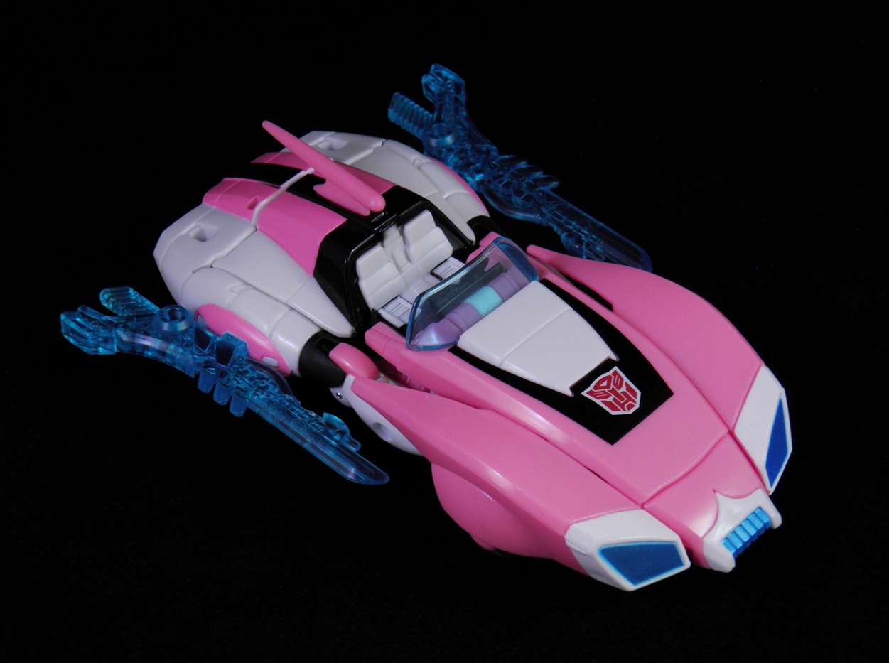She's Fantastic: Transformers: Generations - ARCEE!