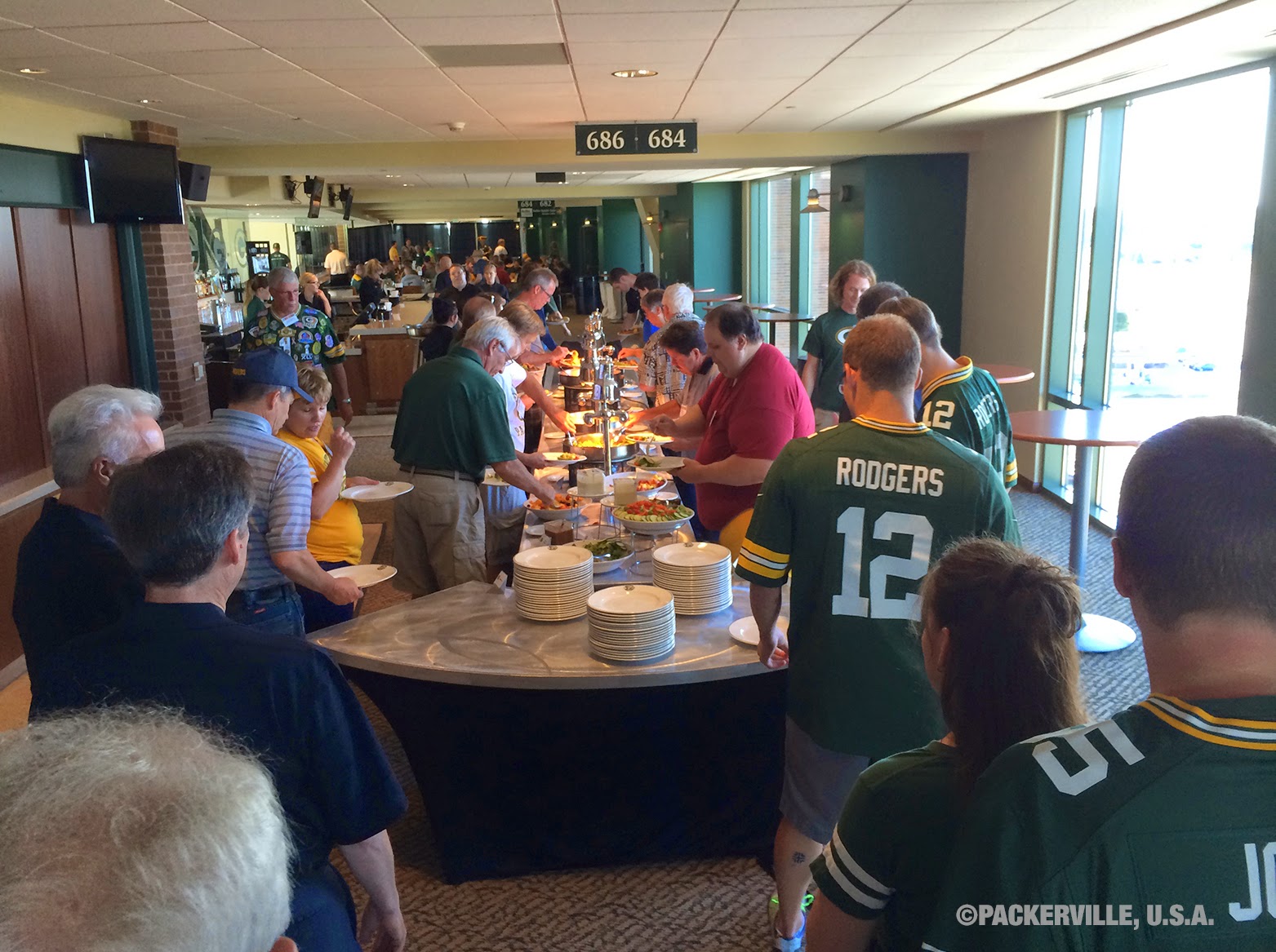 PACKERVILLE, U.S.A.: “Ask Vic” Day & Annual Meeting