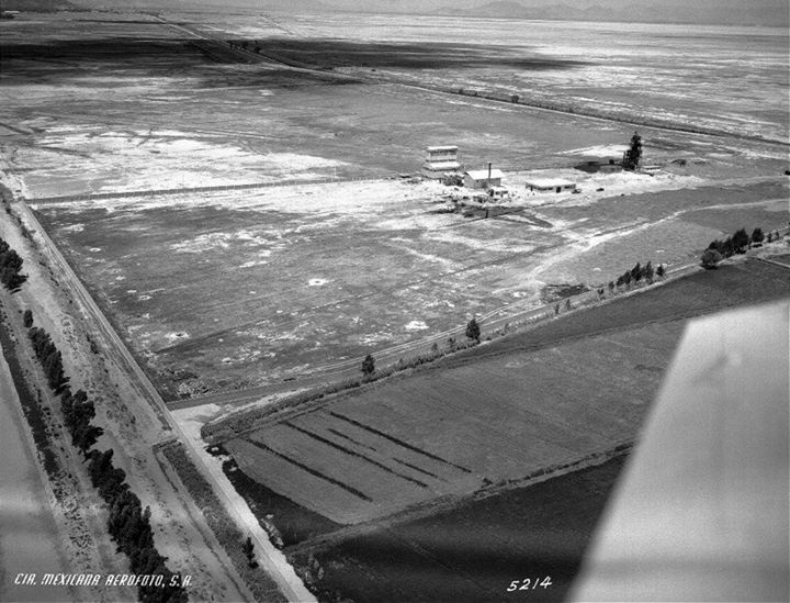íconos del metro: ciudad de méxico: Metrobús Río Santa Coleta