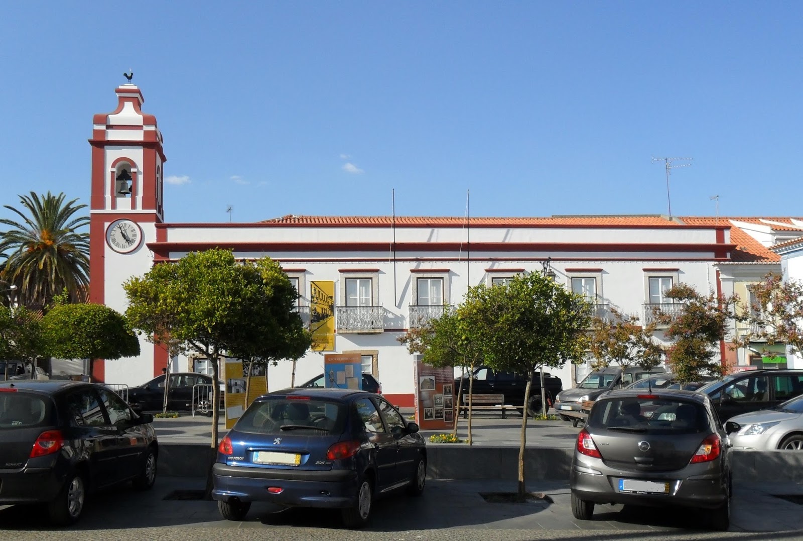 Monumentos e Sítios: Antigos Paços do Concelho de Grândola