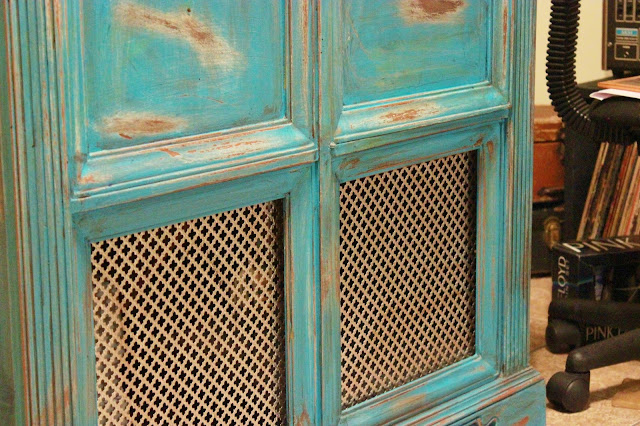 ispywithmycraftyeyes: Radio Console Record Player Upcycled and Distressed