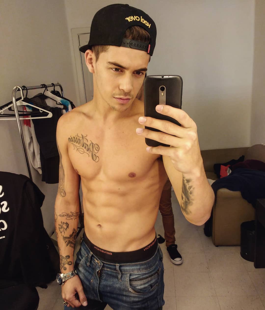 FROM THE MOVIE "MY BEST FRIEND" (MI MEJOR AMIGO) AND THE TV SHOW ...