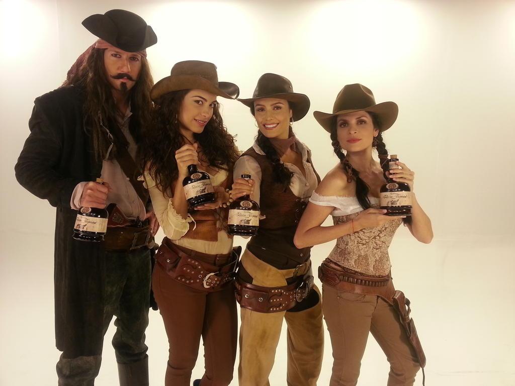 GABRIEL PARISI: LAS BANDIDAS