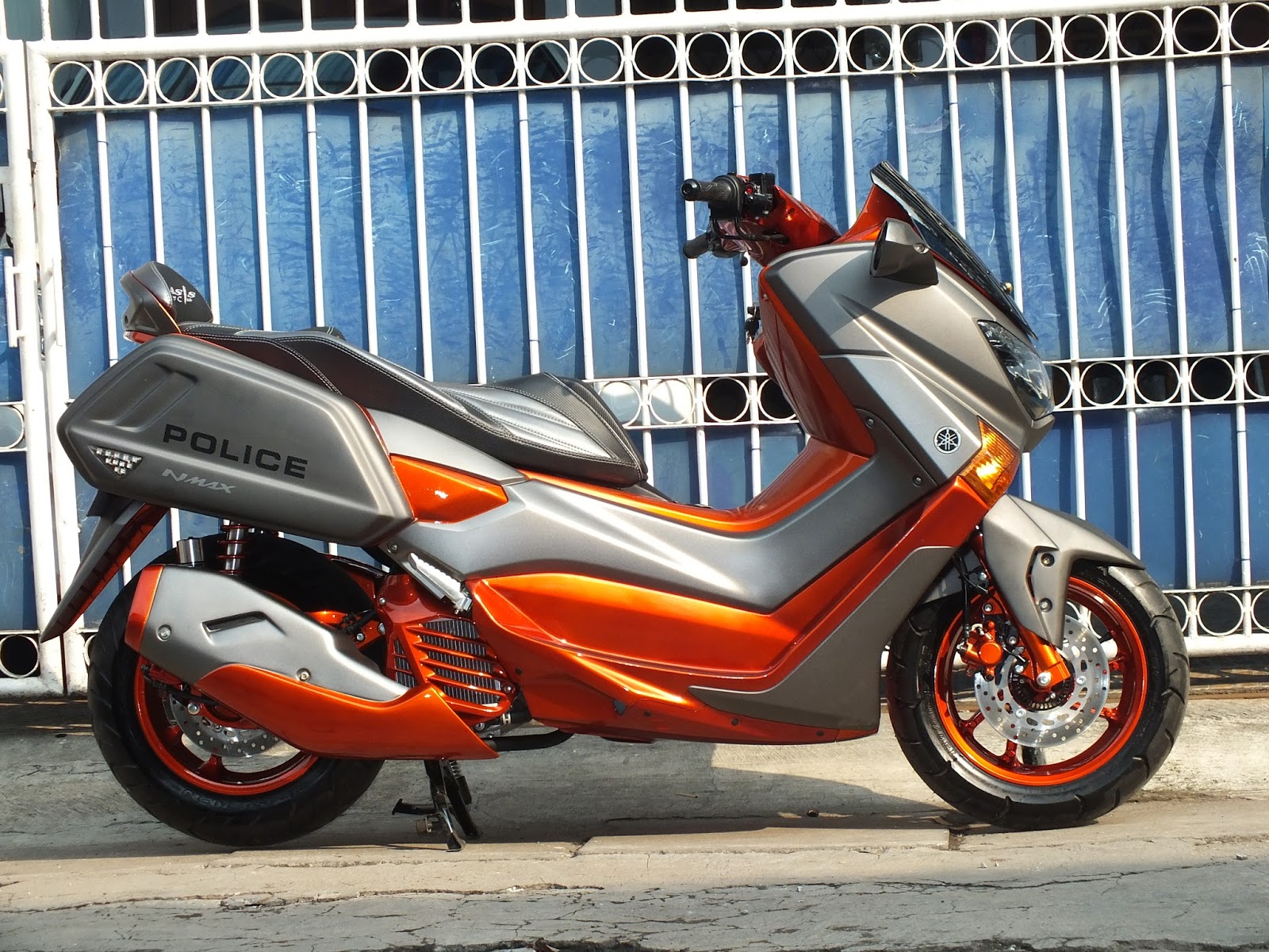 Ngecat MOTOR: YAMAHA NMAX CUSTOM PAINT TWO COLOR GUN METAL & ORANGE CANDY