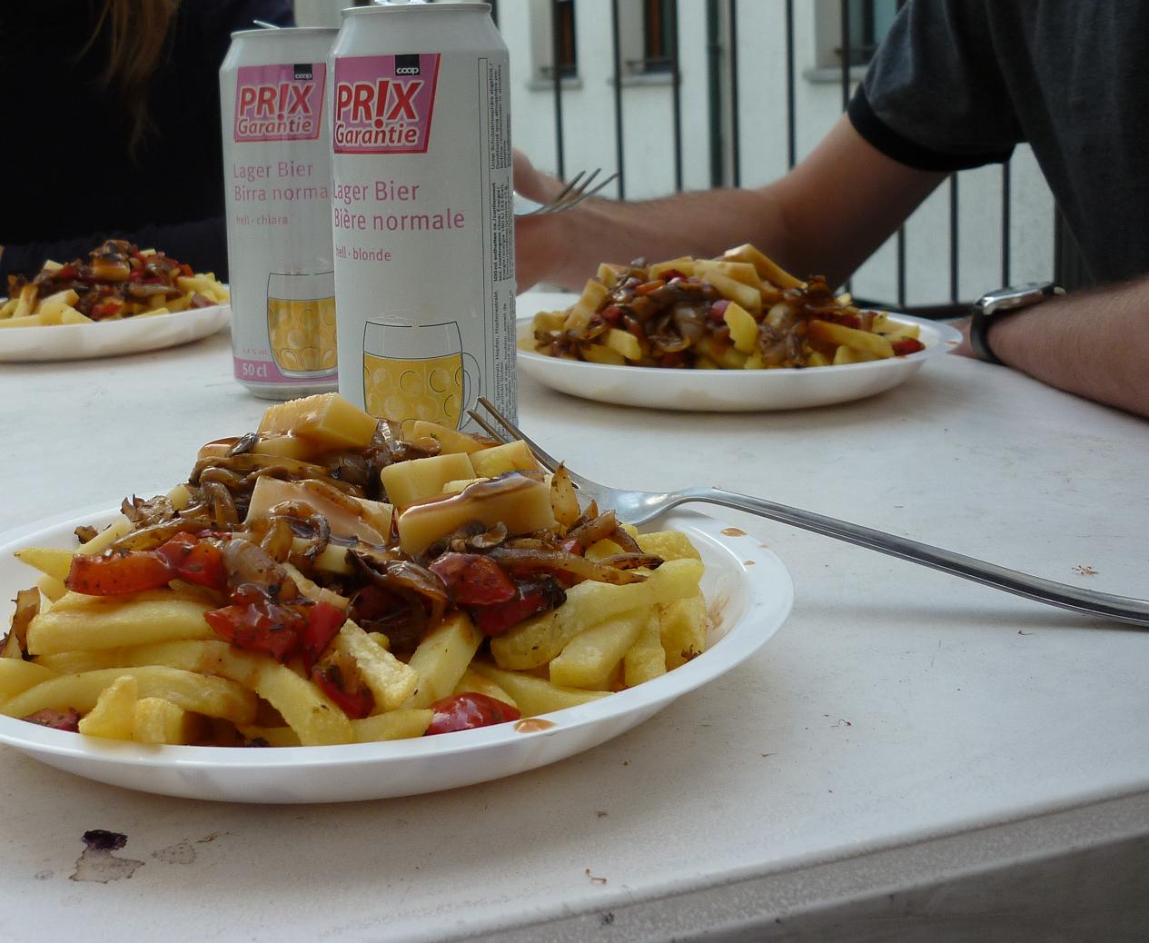 Poutine au gruyère. Pour assouvir le désir de poutine d'un Québécois en ...
