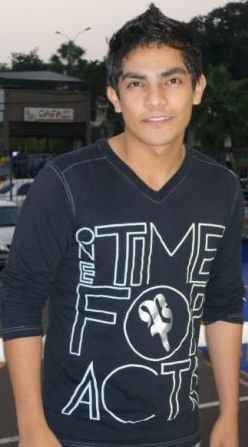 FOTOS VIDEOS ACTORES MODELOS ETC: FOTOS DE ERICK ELERA