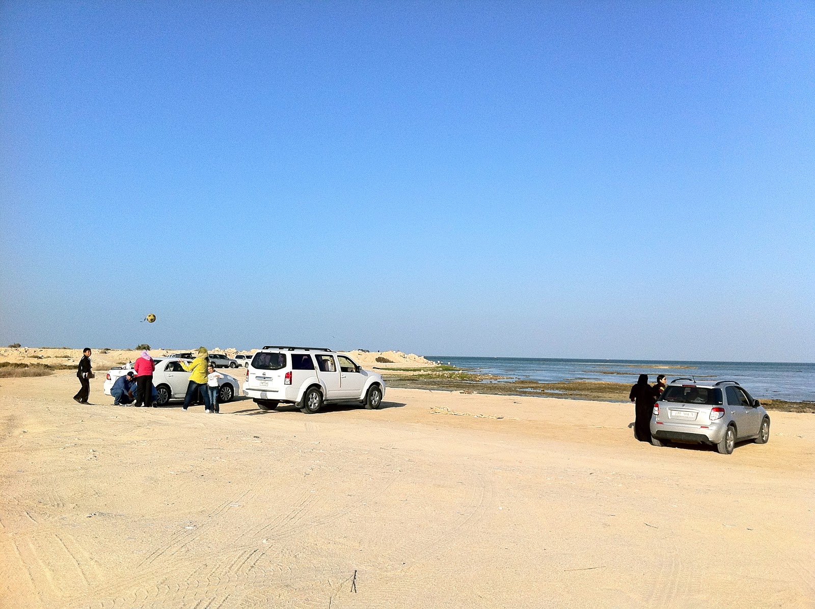 Life is short...: Around Qatar: Al-Wakra beach