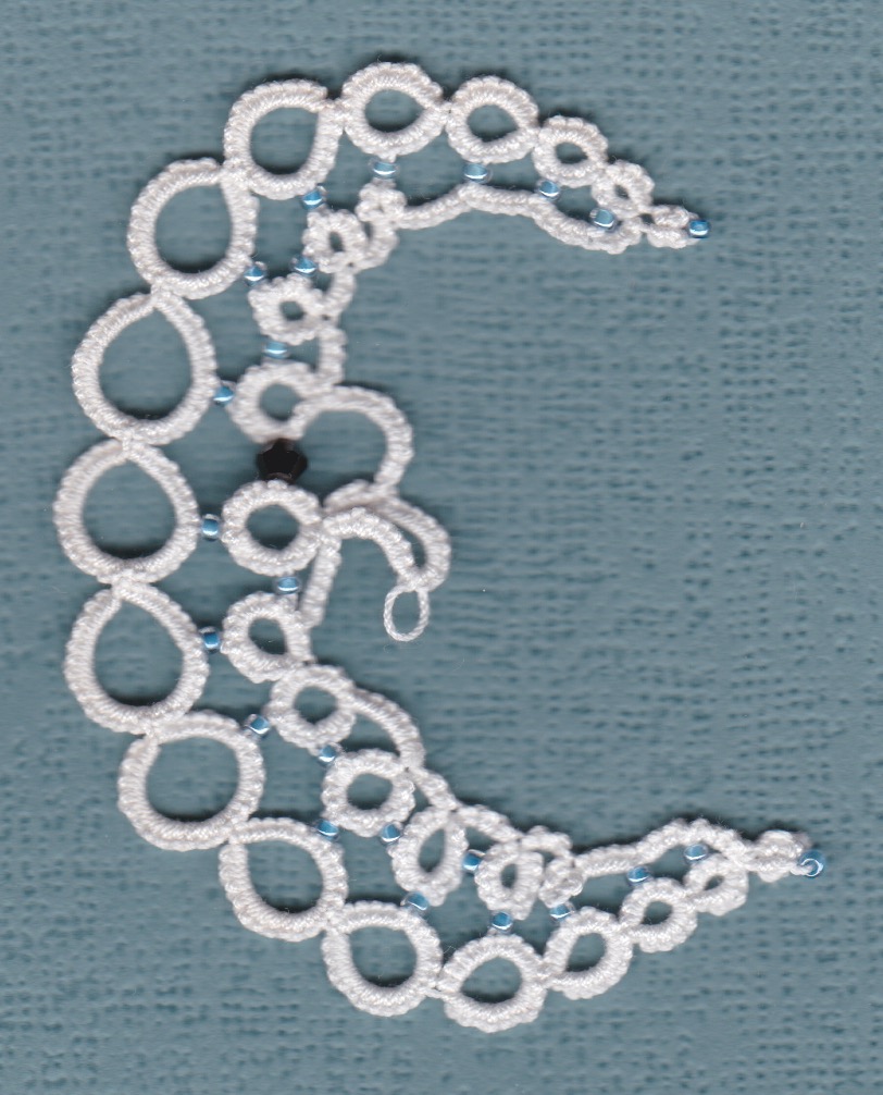 Tatting and not a lot else!: Patterns galore