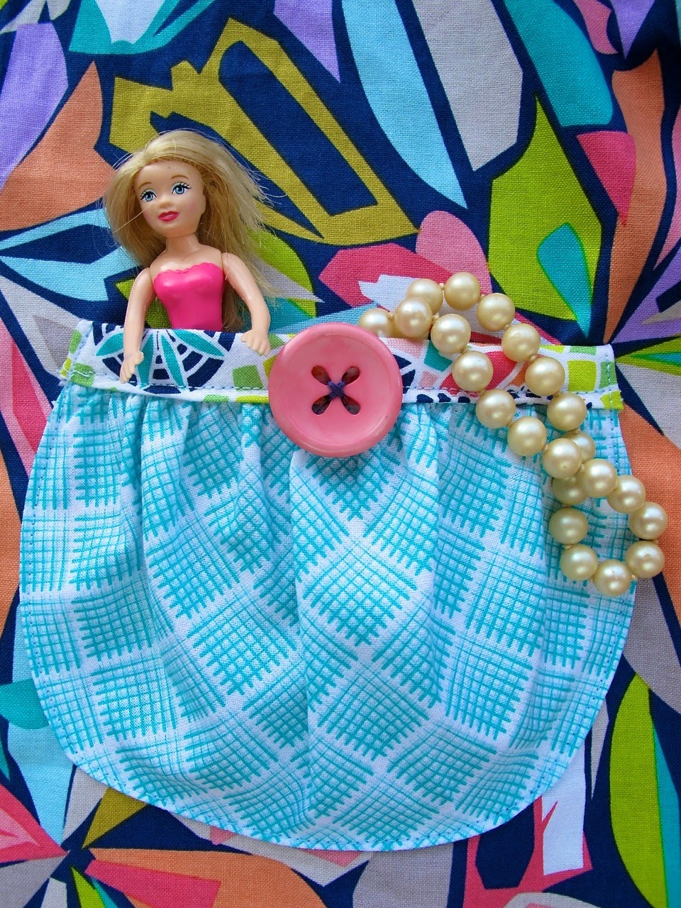 Free Gathered Pouch Pocket Pattern & Tutorial