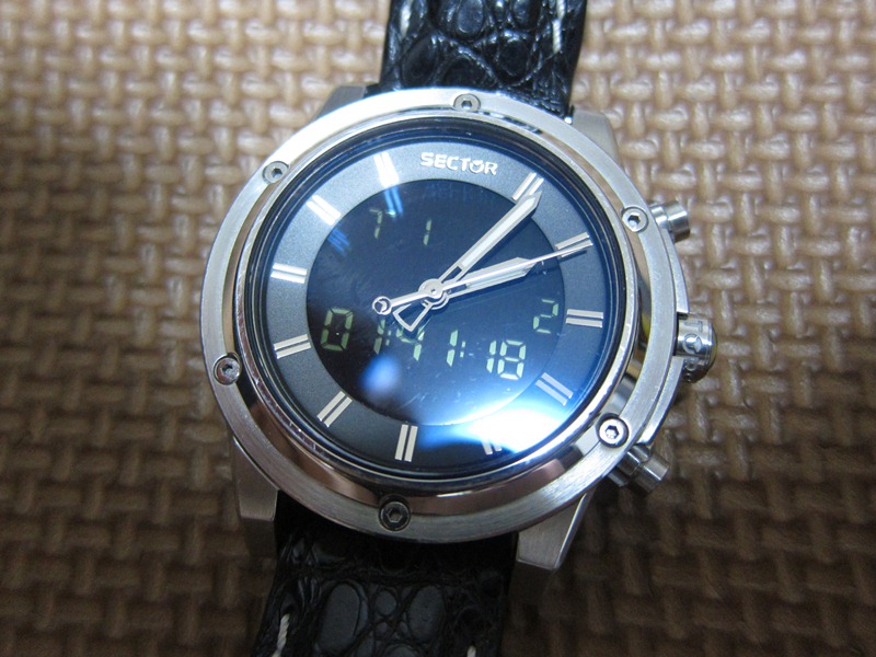 デジアナ時計ブログDIGI-ANA WATCH BLOG: SECTOR 850 デジアナ