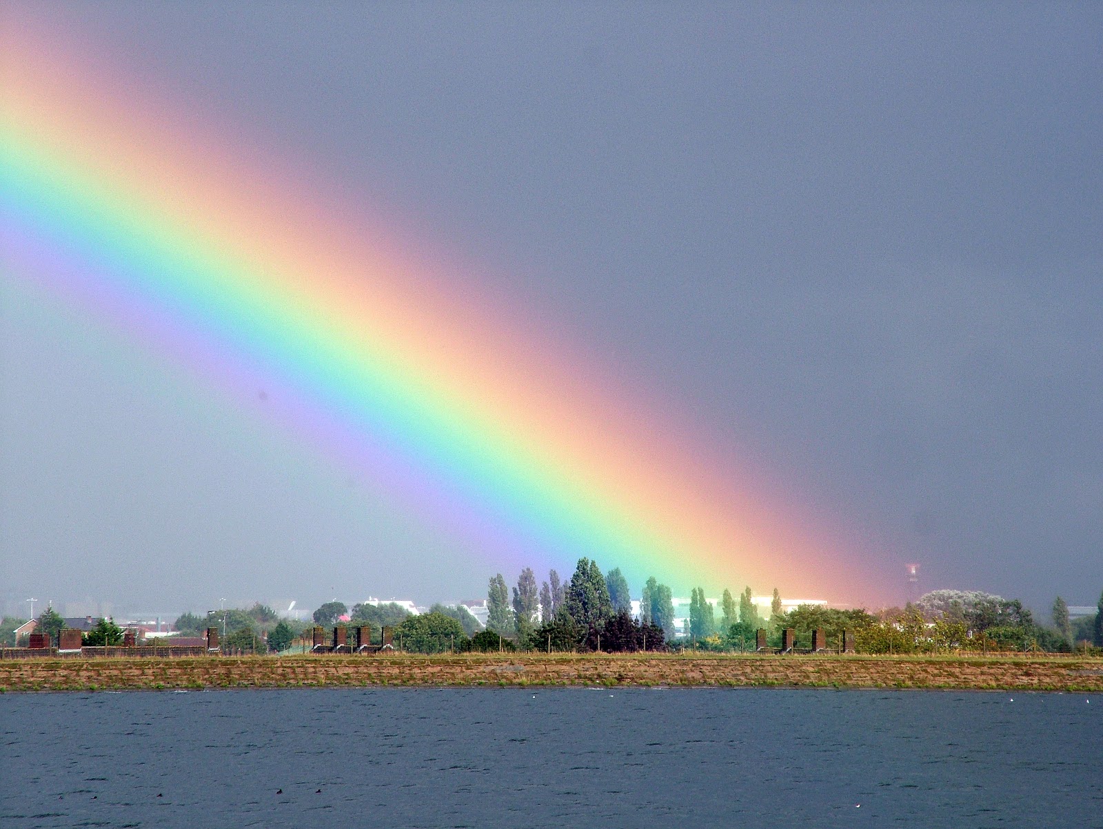 Randon's Ramblings : STAINES RESERVOIR - AS HARD WORK AS ANY OTHER ...