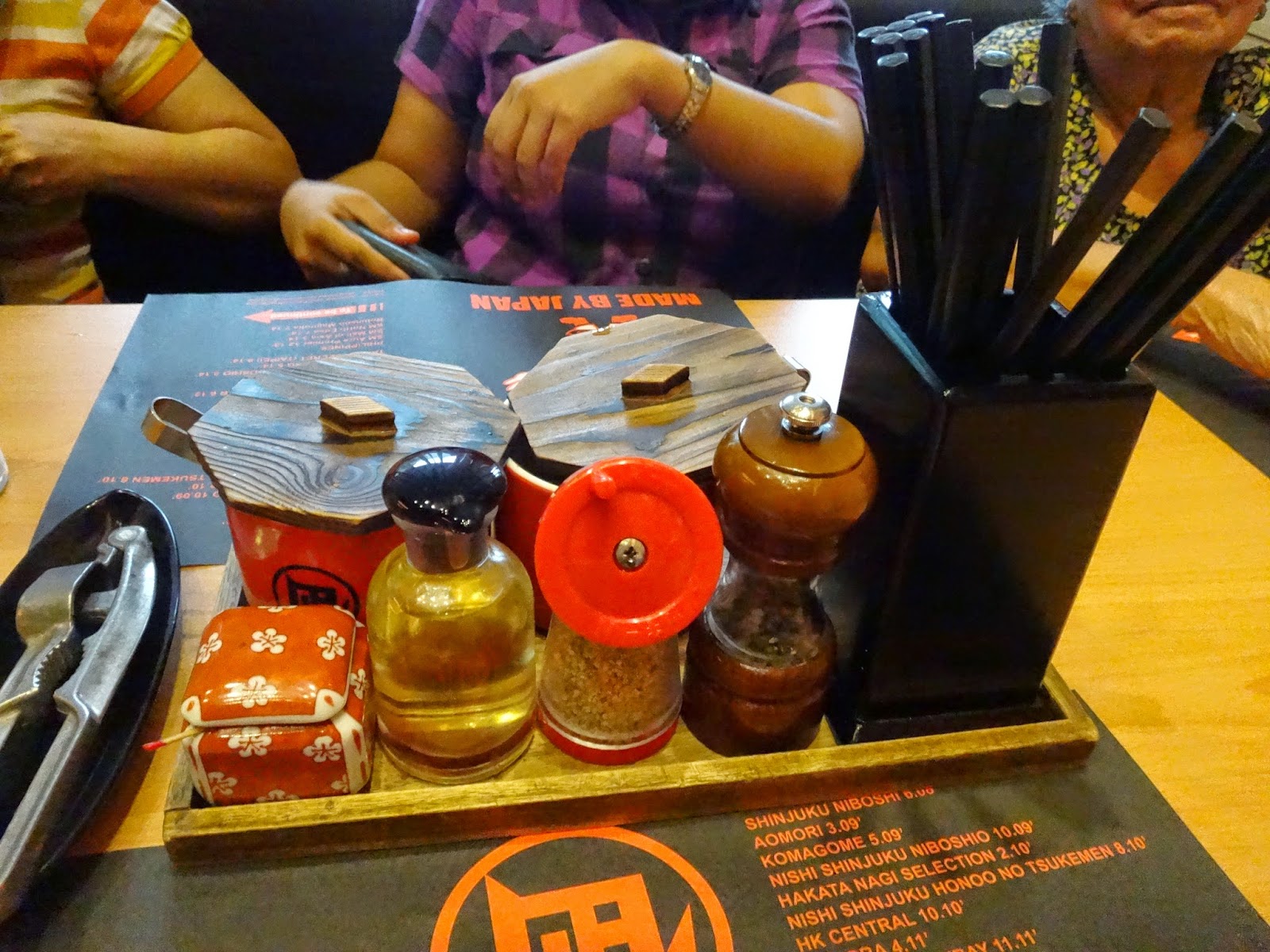 Definitely Deuxe: Ramen Nagi - Universal Noodle