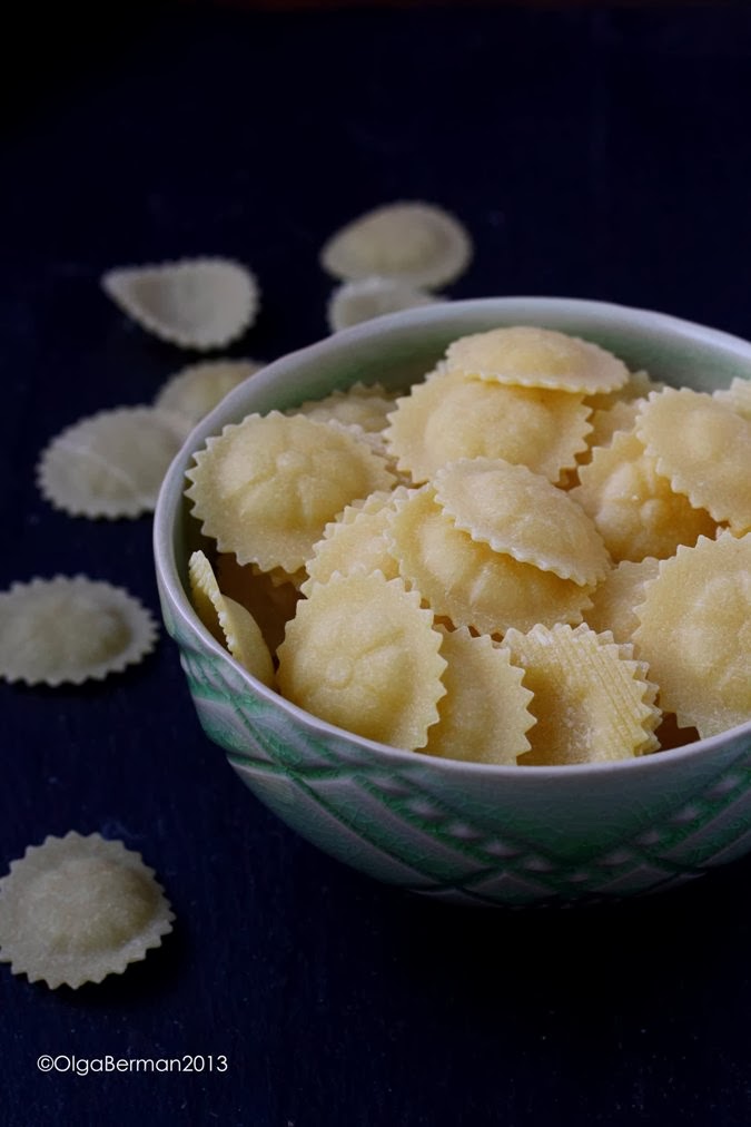 Mango & Tomato: Perfect Meatless Monday Meal: Cappellacci Pasta with ...