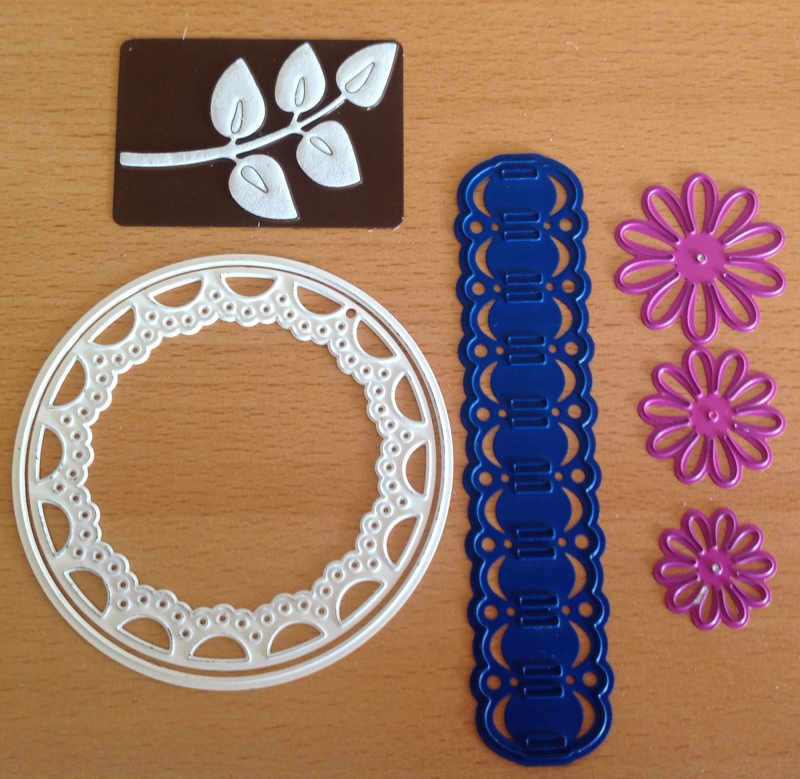 Marcella ,s Kaarten en Haaksels: Tja hoe noemen we deze kaart ......??!!