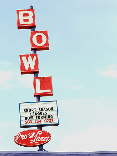 Hung Up On Retro: Retro Bowl Signs