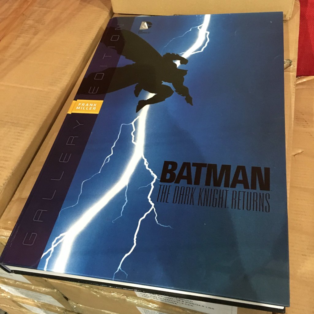 my absolute collection: Batman The Dark Knight Returns Limited Signed ...