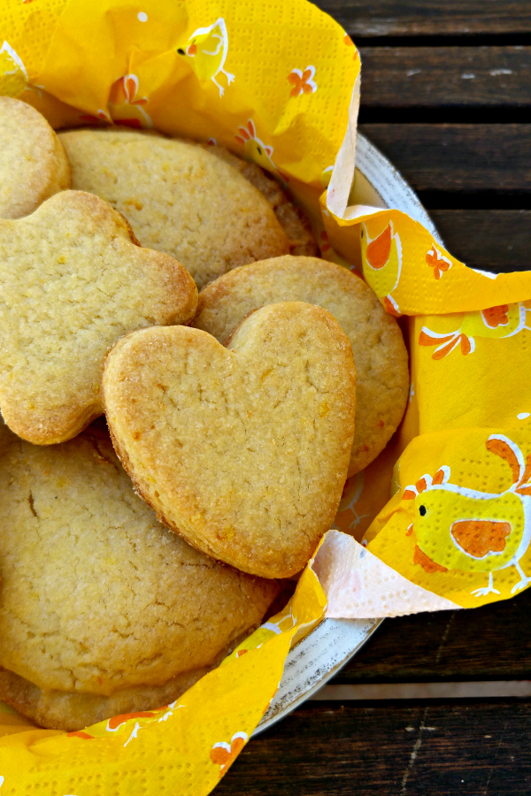 Sugg-r and some Salt: crespells {receta mallorquina de Semana Santa ...